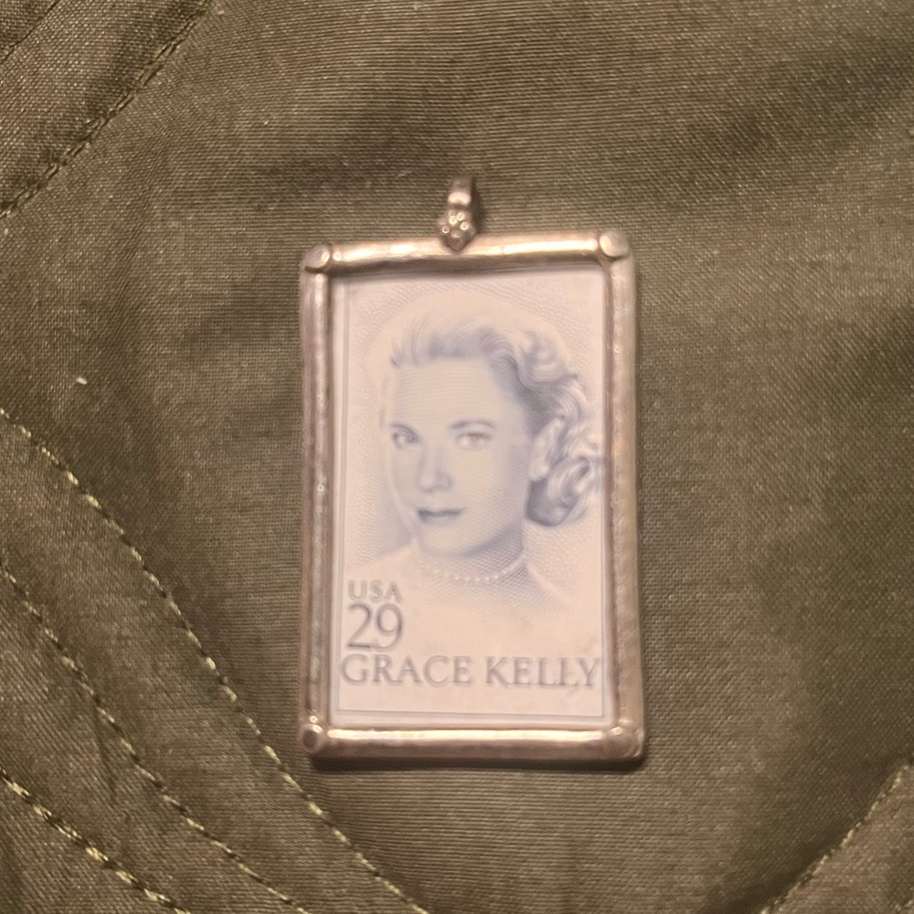 1993 Grace Kelly Stamped Silver Pendant - Gem